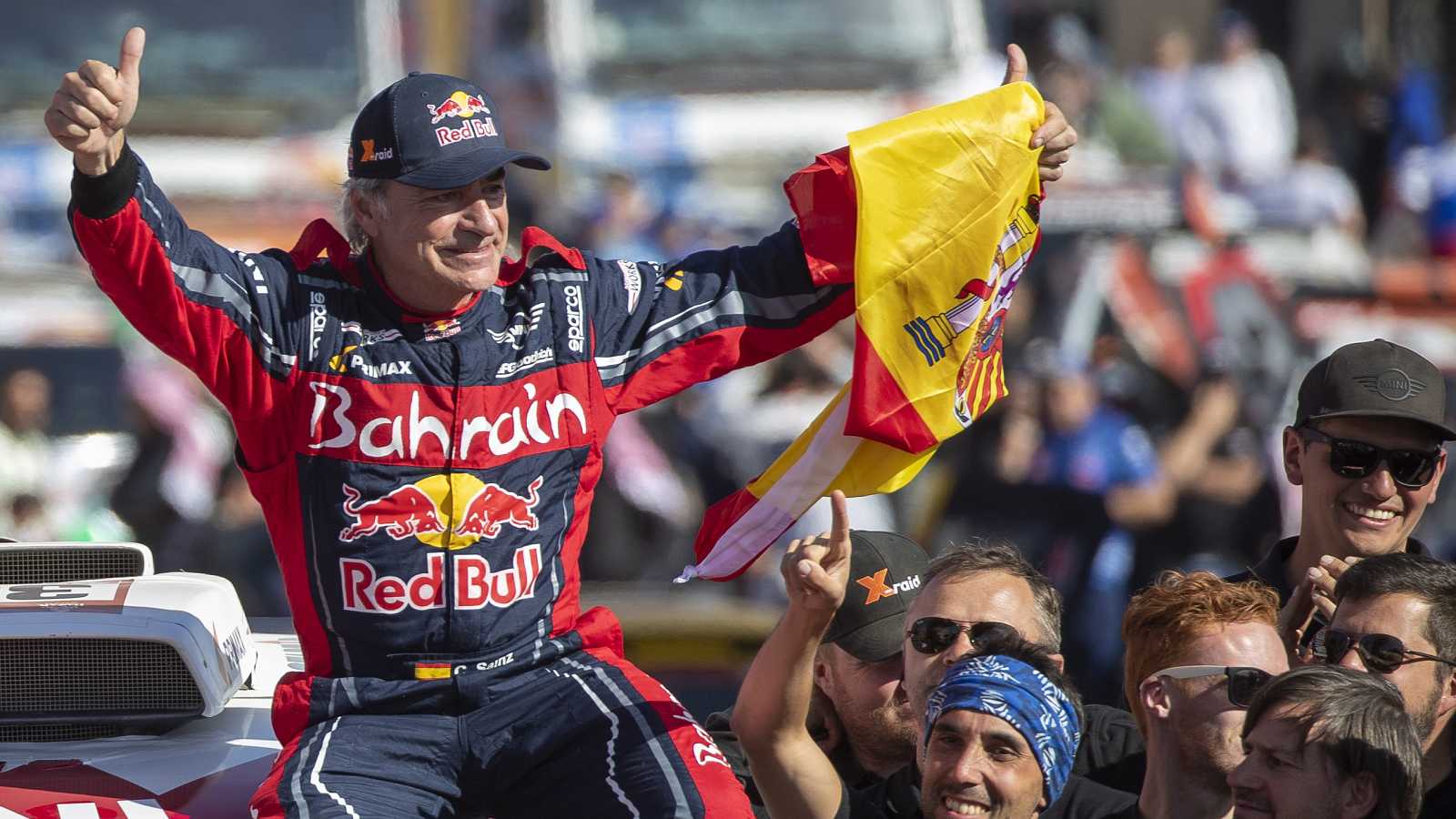 Carlos Sainz, el piloto más veterano en ganar un Dakar