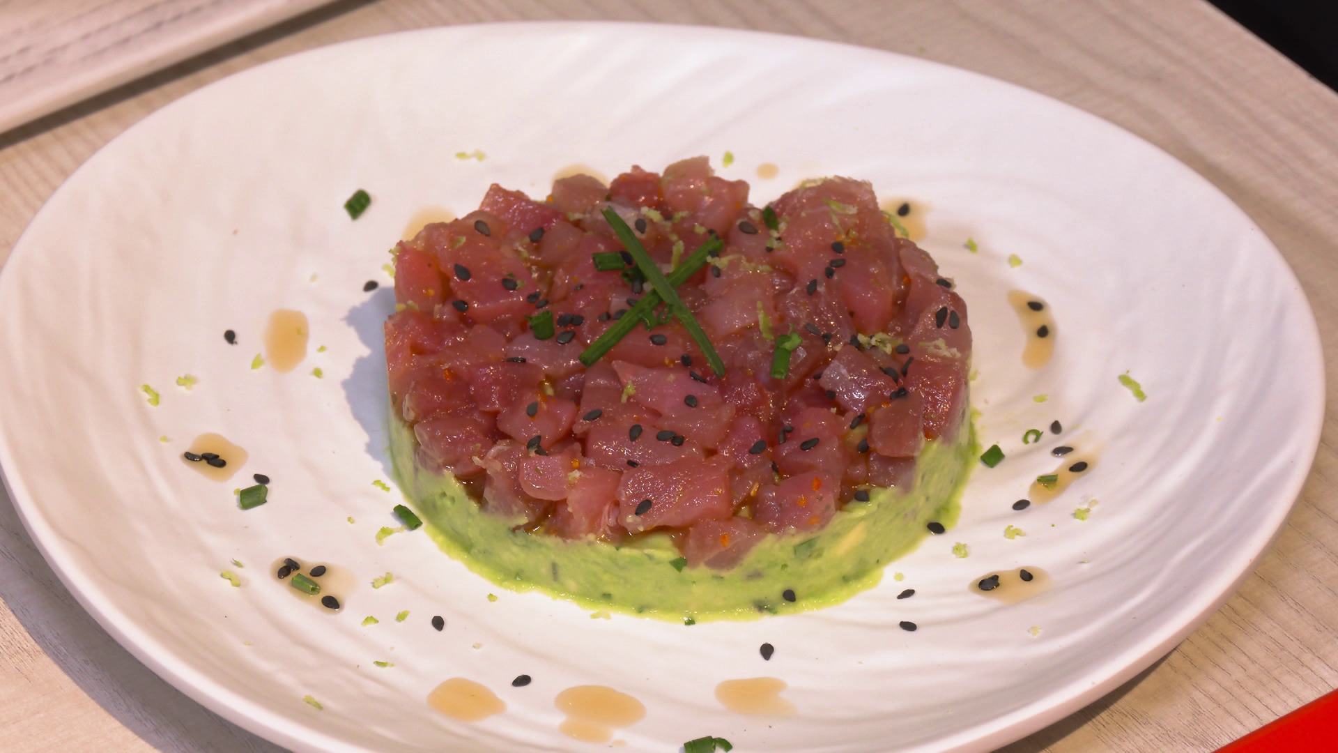 Receta de tartar de atún y guacamole en 4 sencillos pasos