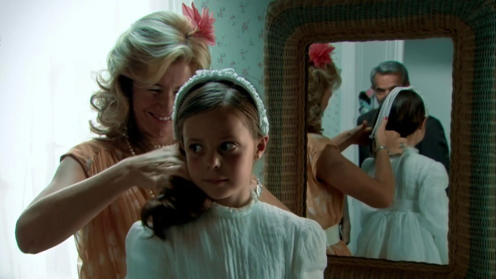 Cuéntame cómo pasó - T12 - Episodio 1: Las dos comuniones de María ...