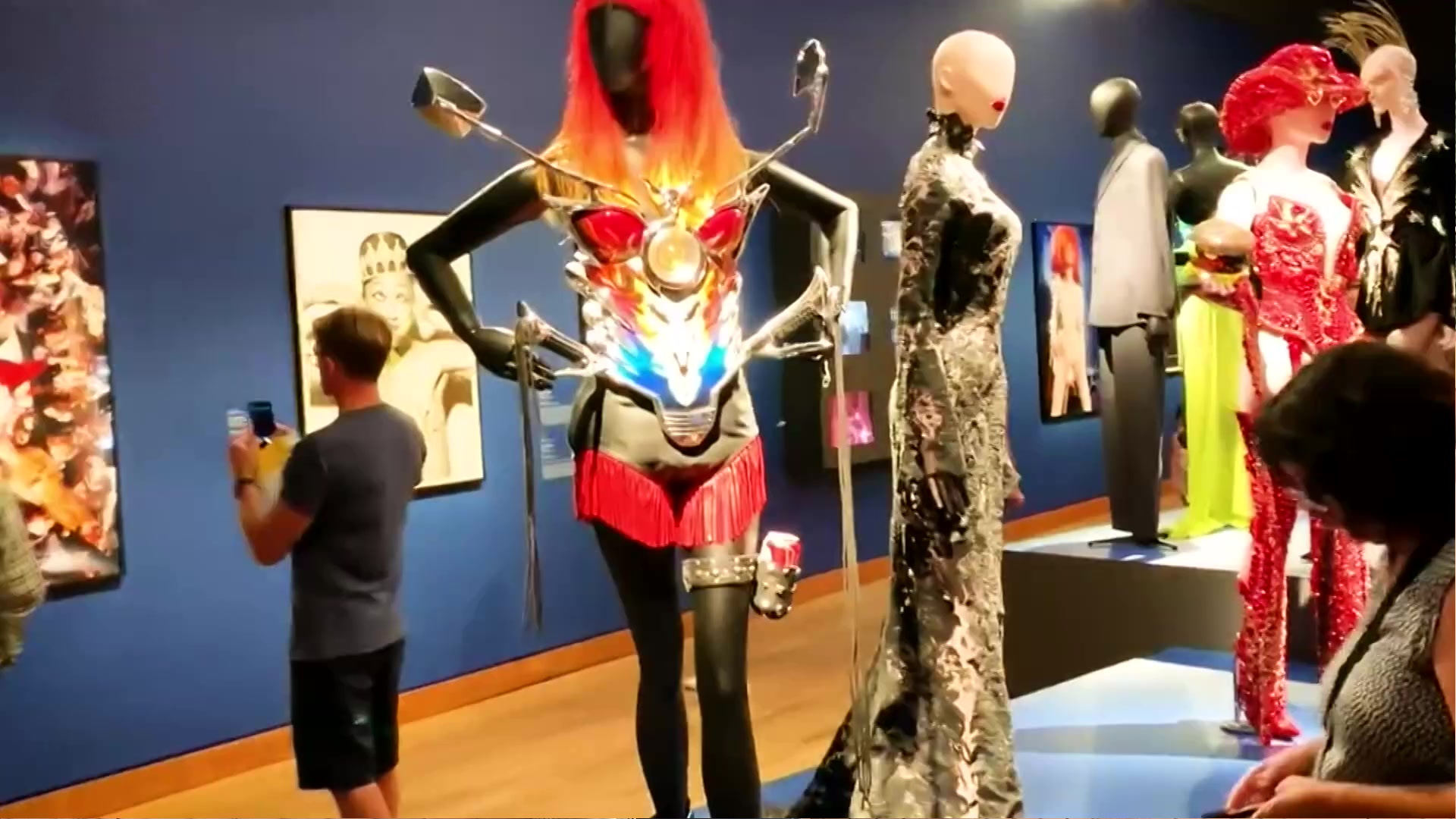 Flash Moda Monográficos Thierry Mugler Couturissime