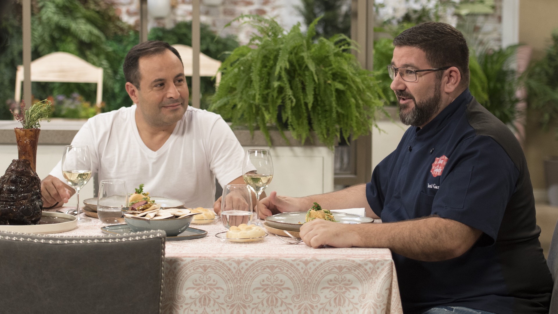 Hacer de comer - Pastel de cabracho y jarrete de ternera - RTVE.es