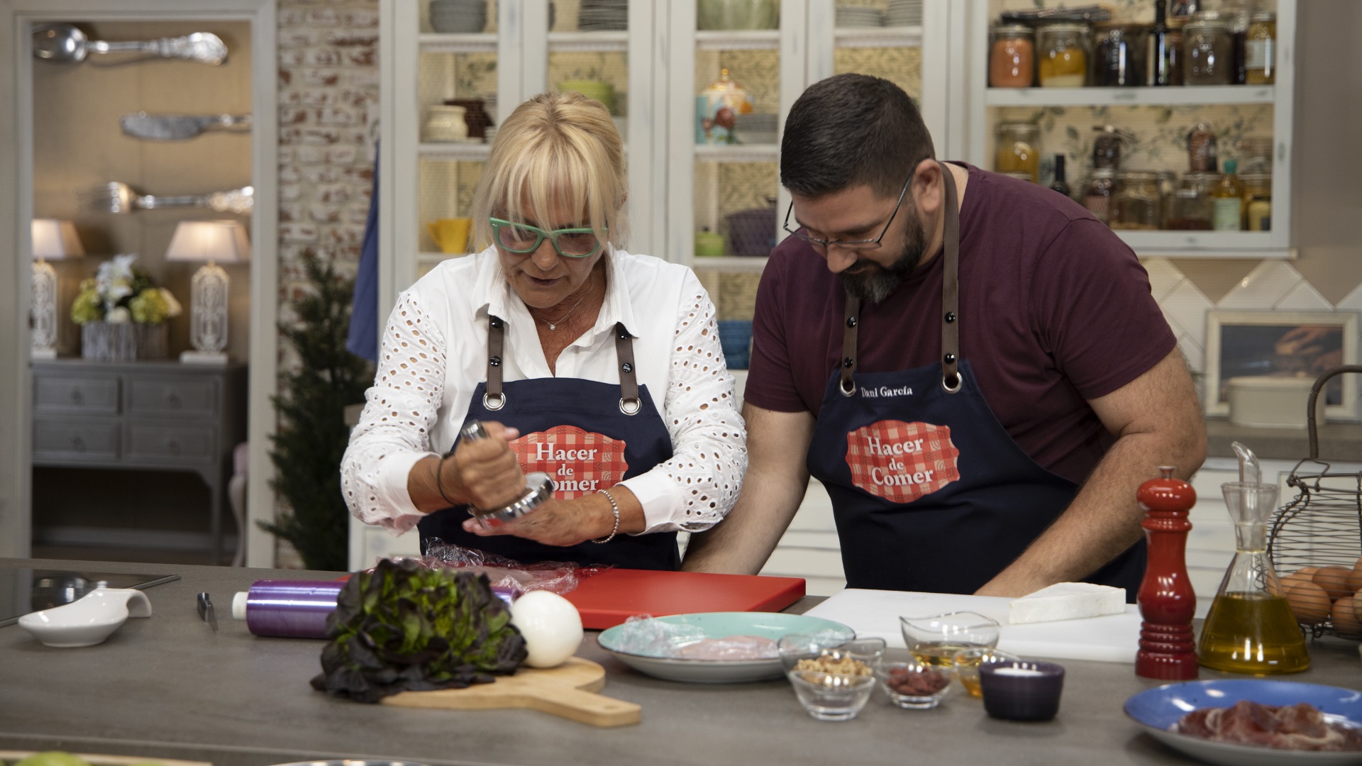 Hacer de comer - Pastel de verduras y libritos - RTVE.es