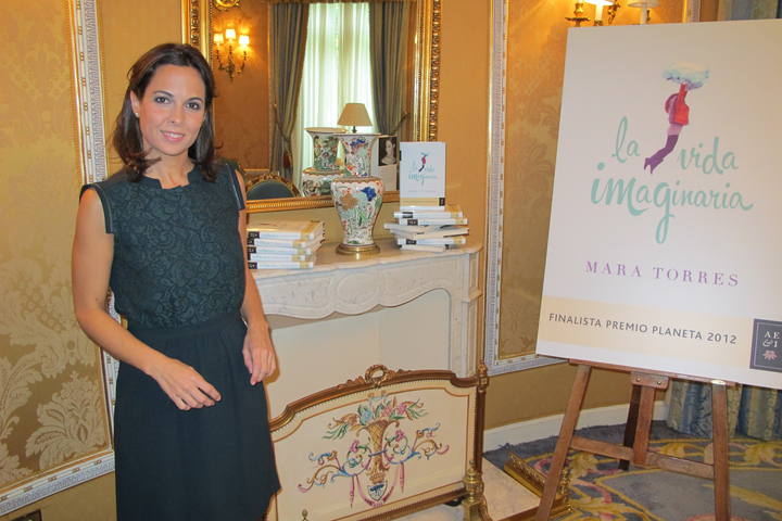 ENTREVISTA | Mara Torres: "He escrito este libro porque lo necesitaba ...