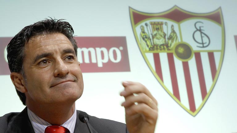 Míchel, nuevo entrenador del Sevilla hasta final de temporada - RTVE.es