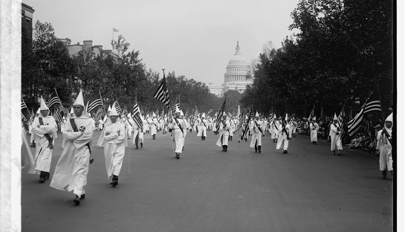 'La noche temática' estrena 'El Ku Klux Klan: una historia americana'
