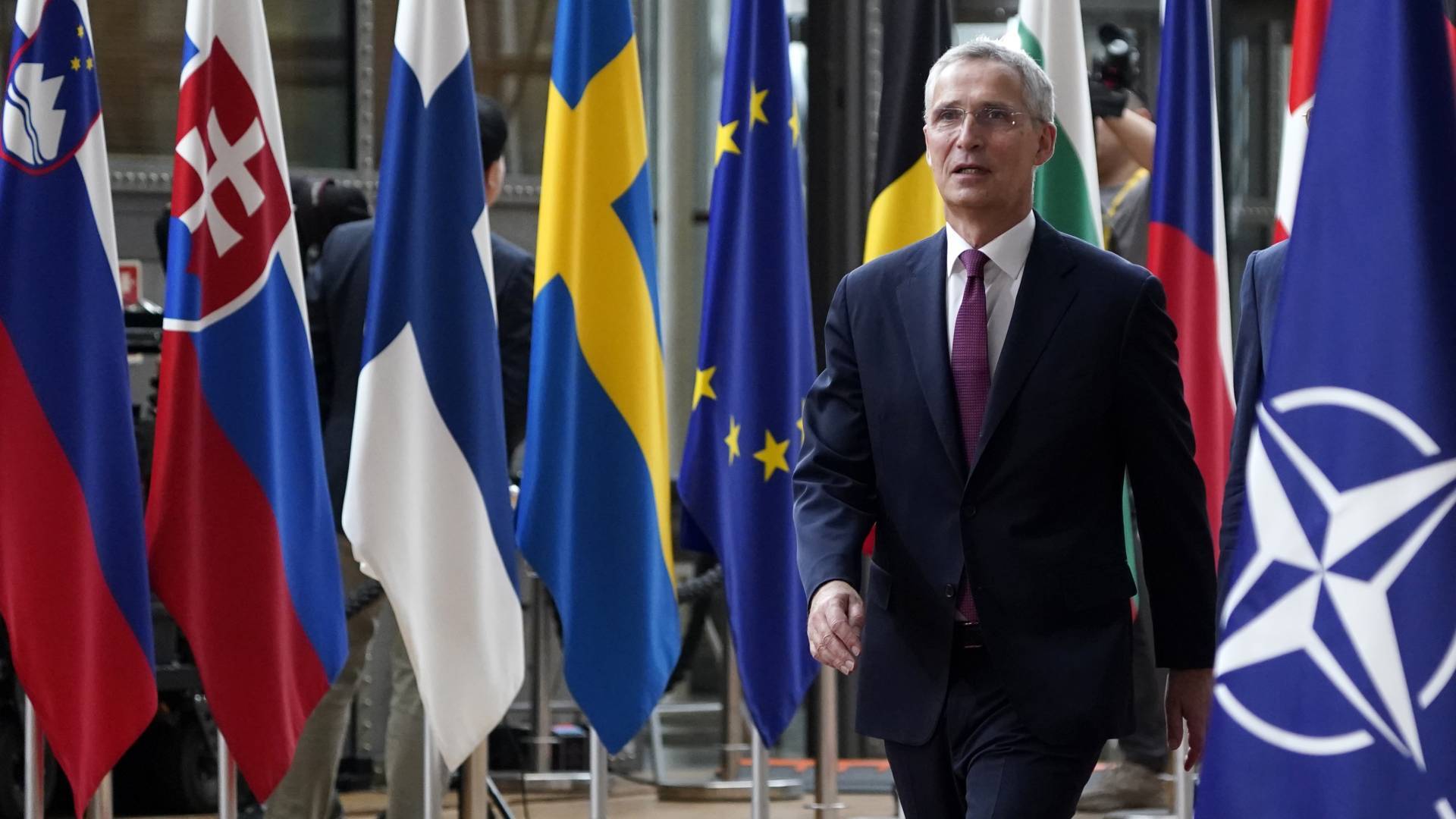 Los aliados de la OTAN autorizan reforzar la misión en Kosovo