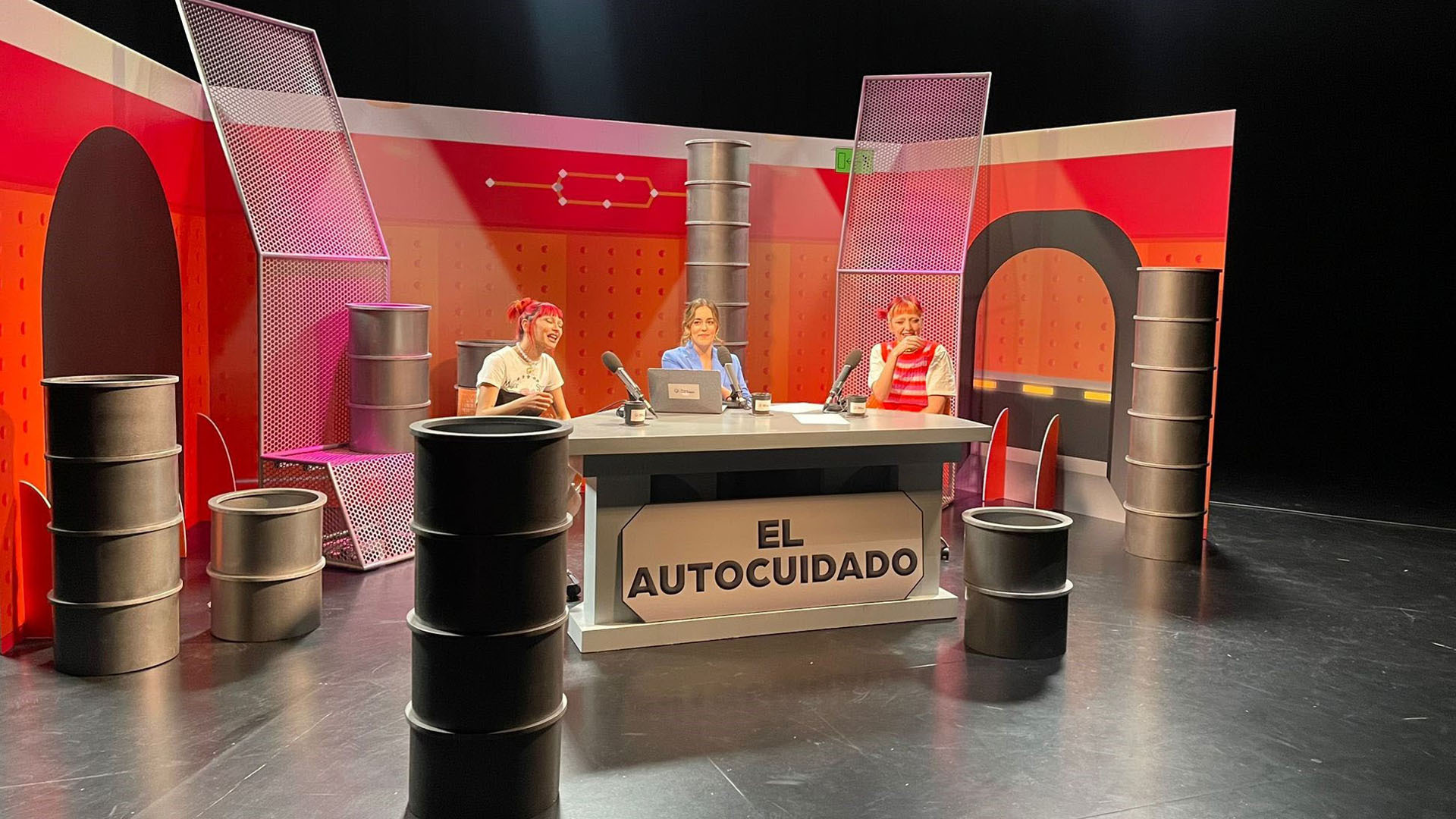 Playz graba en RTVE Cataluña el vídeo podcast 'Aquí me bajo'