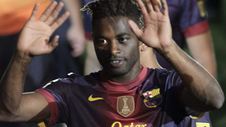 Fútbol | FC Barcelona | Alex Song firma su contrato con el Barça tras ...