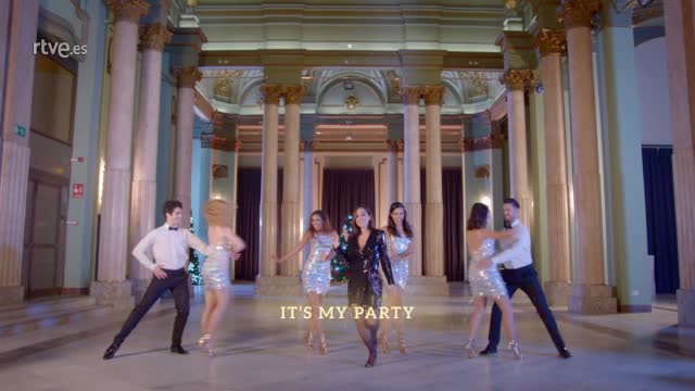 Telepasión 2019 - Tamara Falcó, Roi Groba y Nico de Vicente cantan "It ...