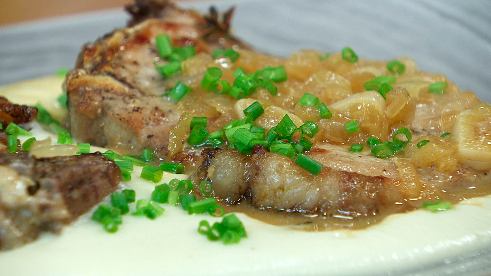 Receta de chuletas de cerdo en salsa | RTVE.es