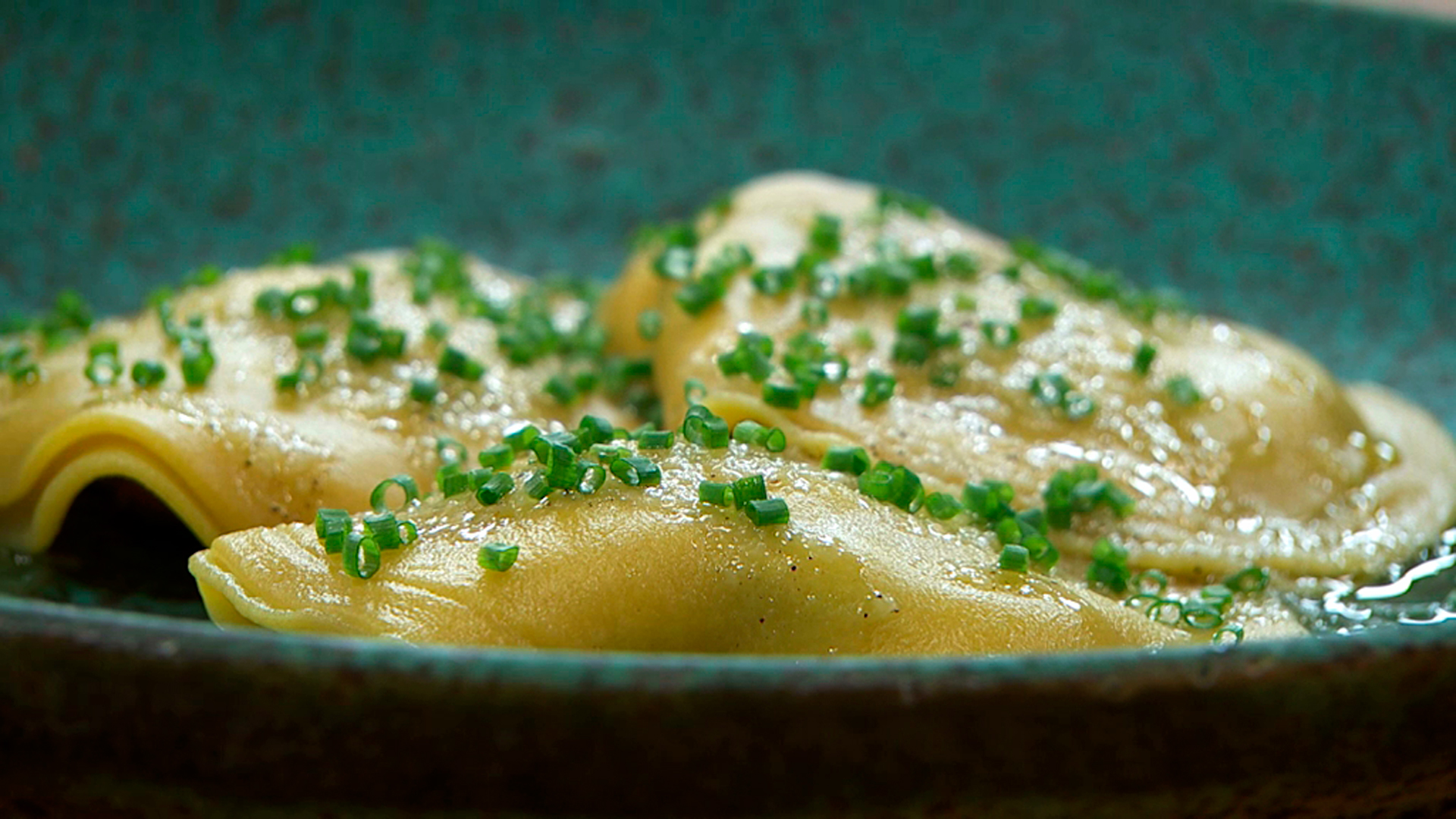 Conoce la receta de raviolis de yema | RTVE.es