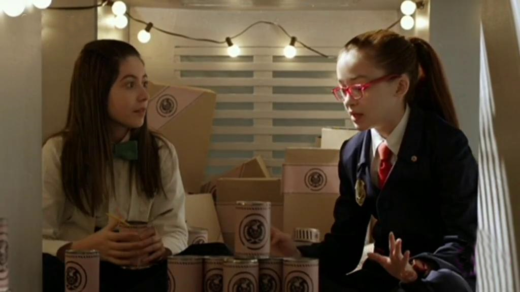 División O (en inglés) - Who is Agent Otis? Part I - RTVE.es