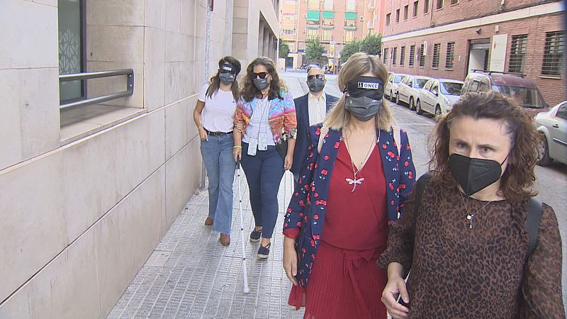 El braille es tocar el mundo para las personas invidentes