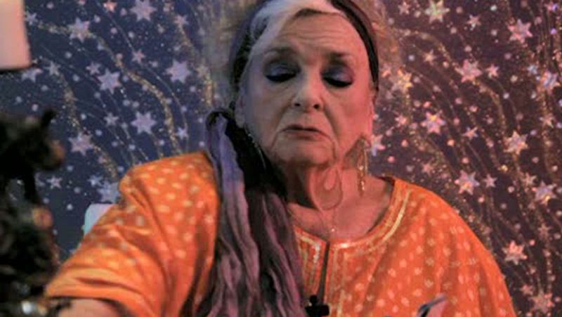 Sin programa: La pitonisa | RTVE Play