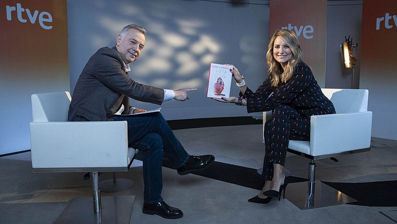 Plano general - Programa de entrevistas en RTVE Play