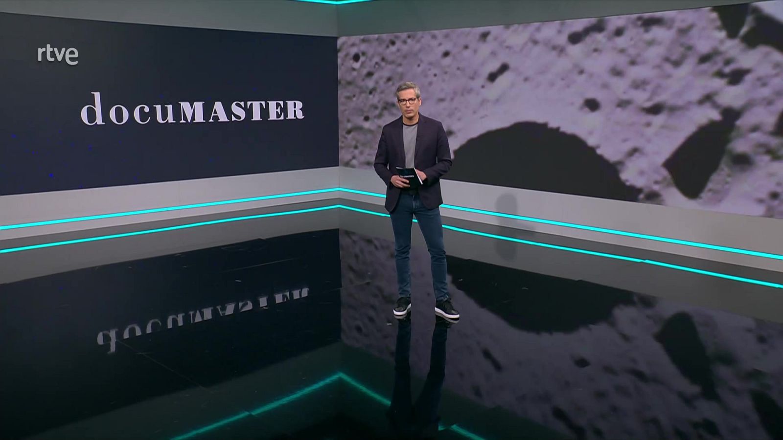 DOCUMASTER Presentación: Apollo. La carta oculta de la luna