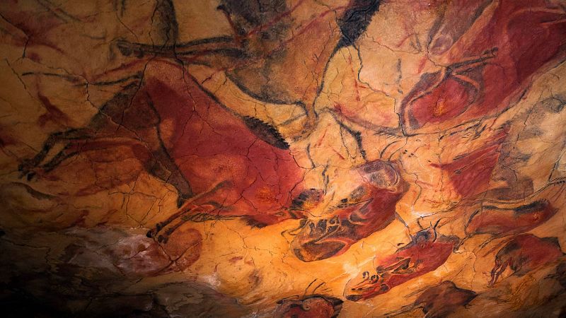 Un recorrido por la historia de Altamira con ojos de mujer Un recorrido por la historia de Altamira con ojos de mujer