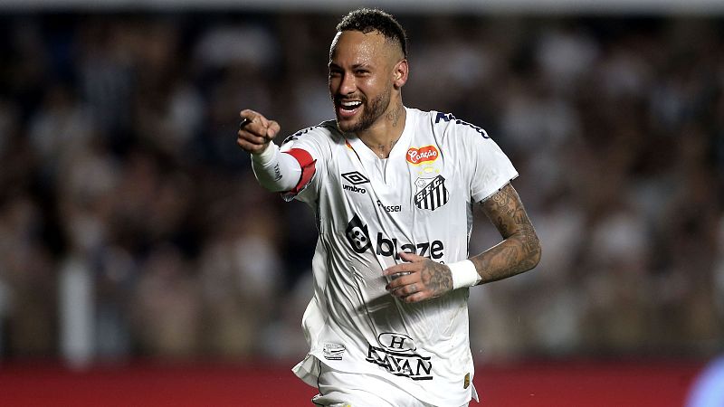 Neymar marca su primer gol (y asistencia) en su regreso al Santos