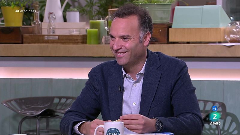 Pol Morillas presenta el llibre 'Al pati dels grans'