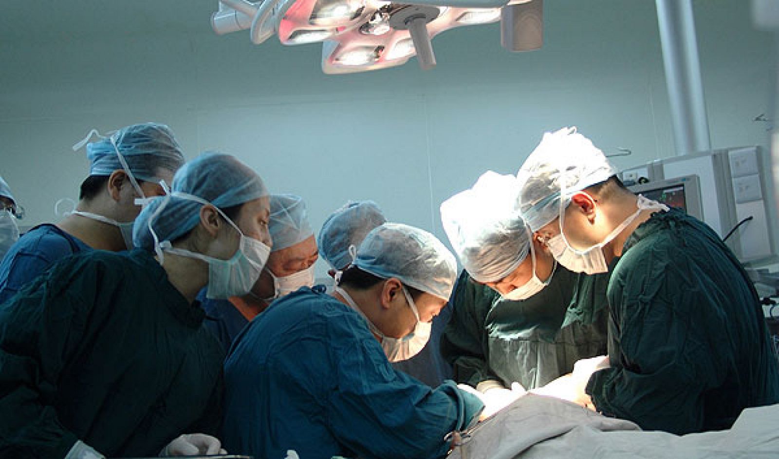 Visto bueno al primer trasplante de cara en España | RTVE.es