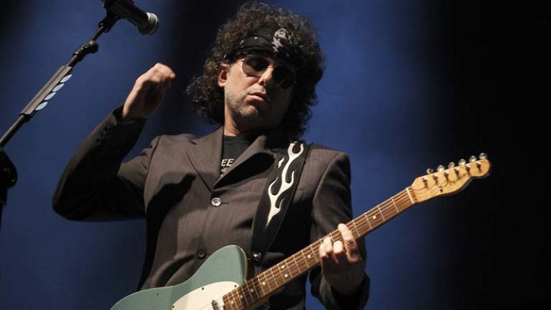 Telediario 1: Andrés Calamaro presenta 'Bohemio' en Madrid | RTVE Play