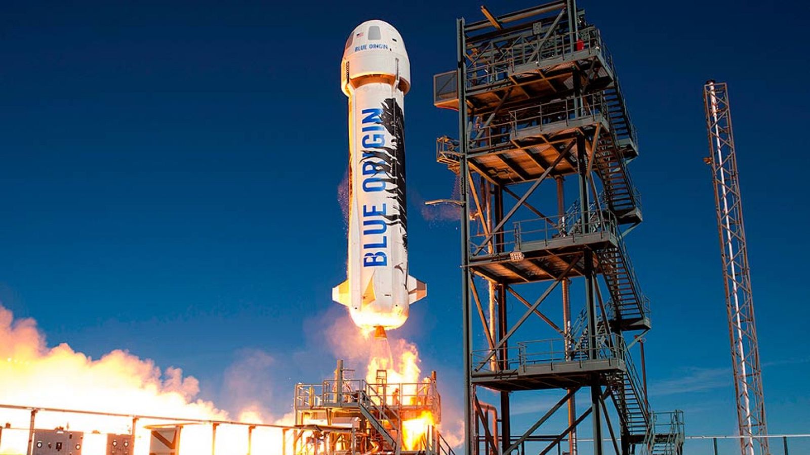 Blue Origin logra reutilizar su cohete espacial y hacerlo aterrizar con éxito en la Tierra
