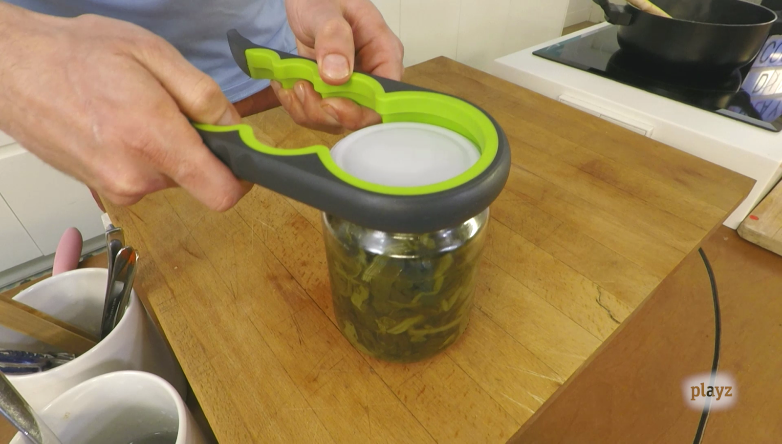 Playchez - Gadget: inventazo para abrir botes de conserva