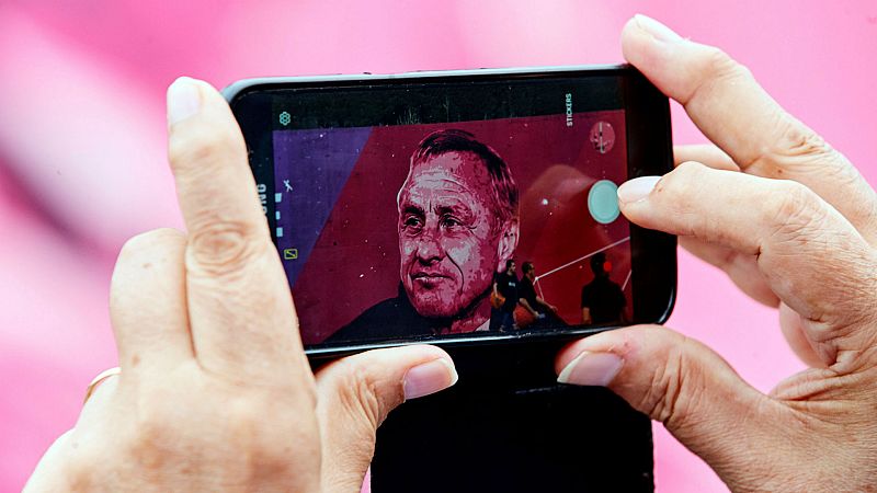 Corazón - El Barça inaugura un estadio en homenaje a Johan Cruyff
