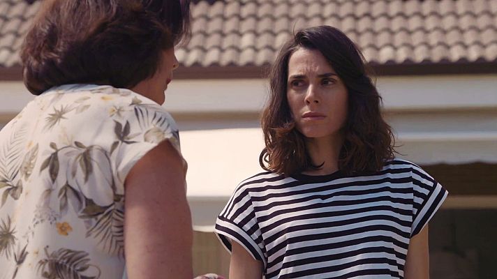 Celia decide volver a su antigua casa