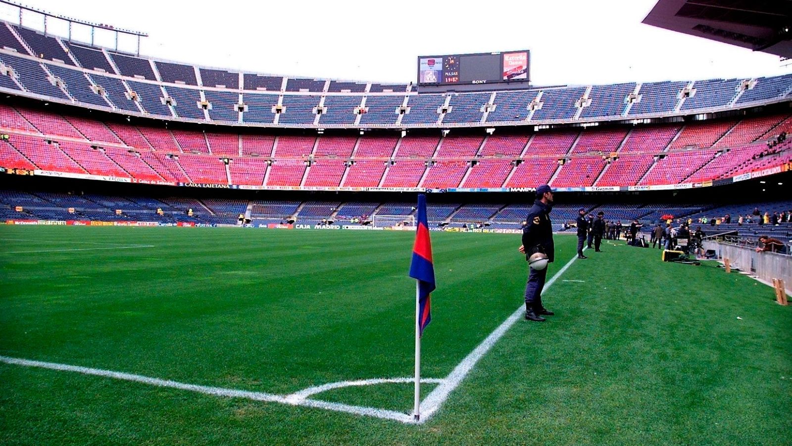 Fútbol: La presencia de aficionados en las gradas l RTVE