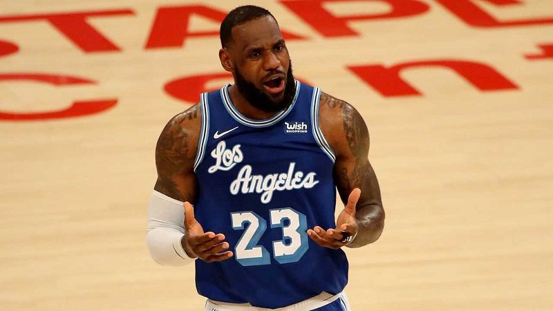 LeBron James supera los 35.000 puntos