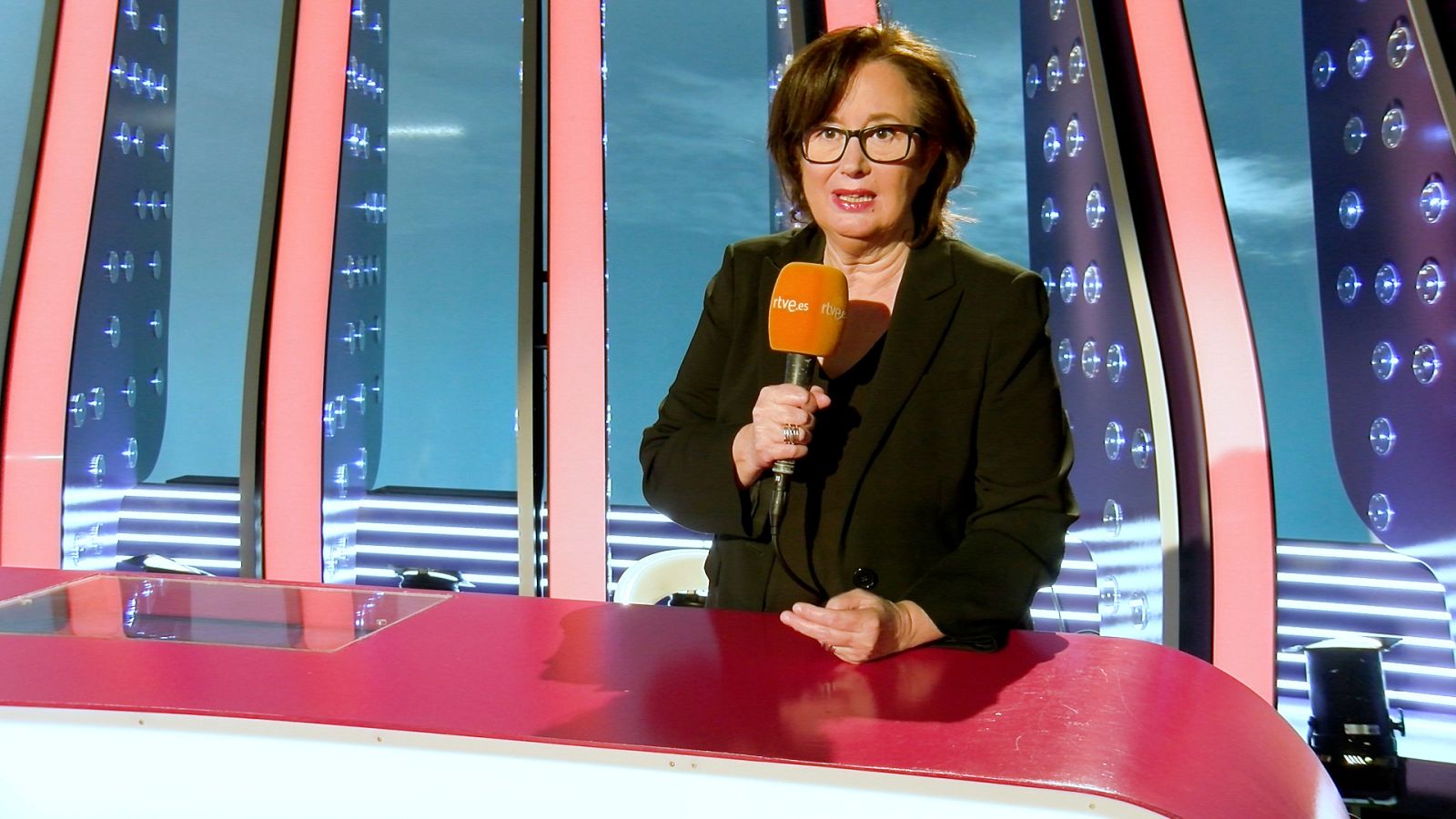 Elisenda Roca, la nueva voz casi invisible de Saber y Ganar: toda su ...