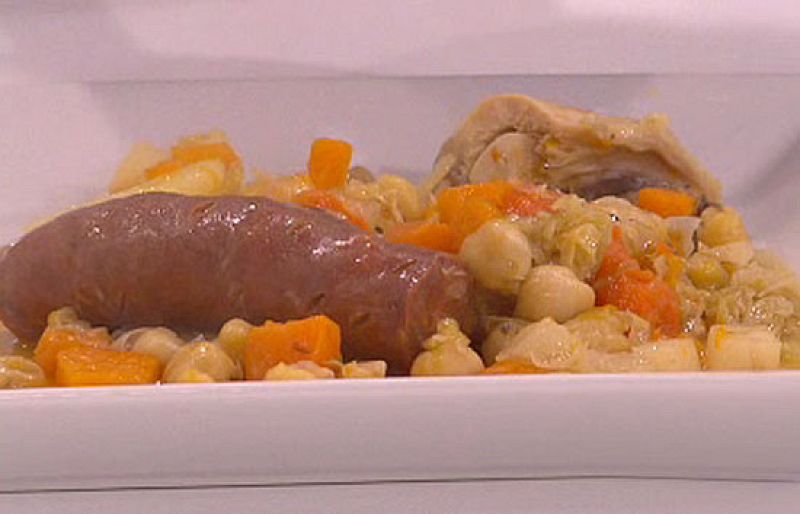 RTVE Cocina: Cocido de garbanzos con gallina | RTVE Play