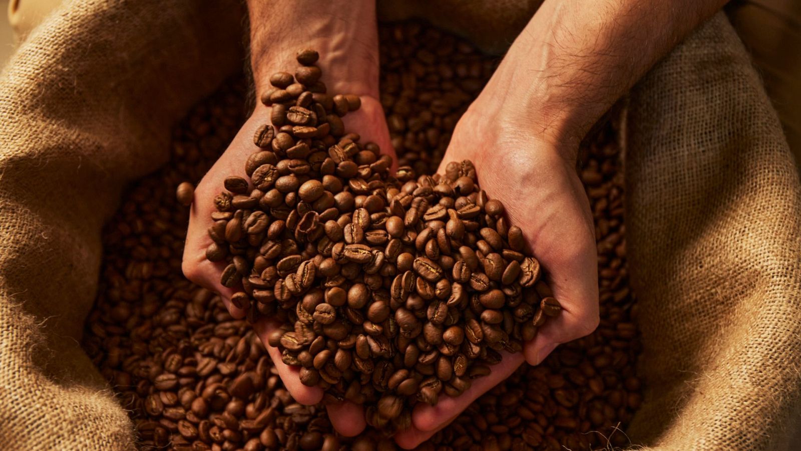 Sube el precio del café, pero también la demanda