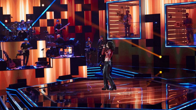 Lucía Moon defiende su cabina con "Killing me softly"