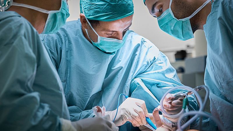 Cirugías extremas: de cambiarse el color de los ojos a parecerse a personajes de cómics