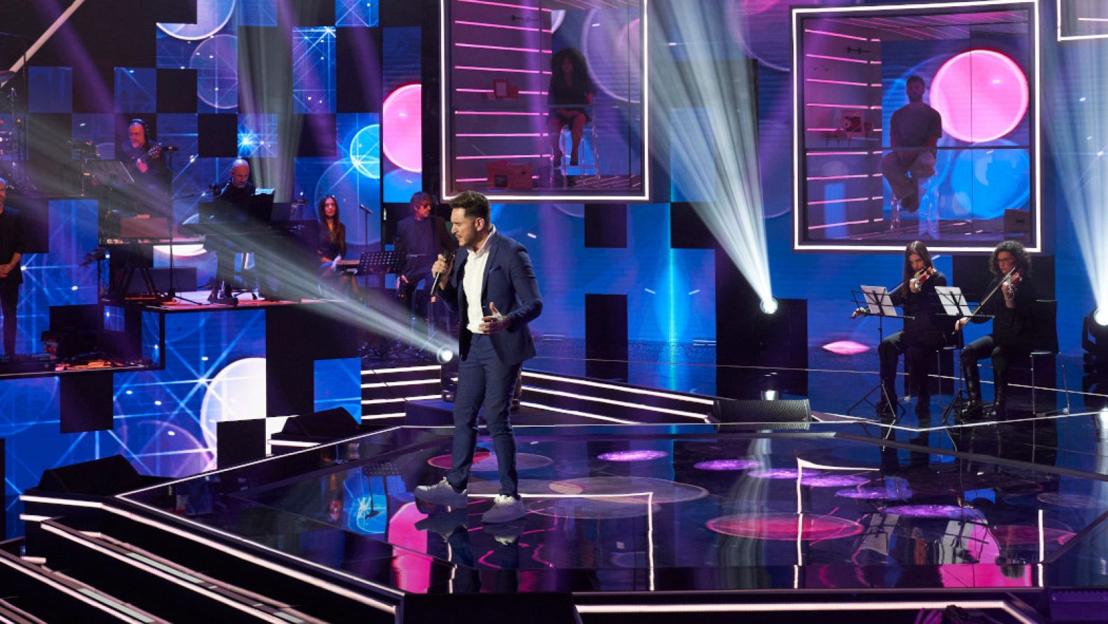 El médico venezolano que se presentó a Cover Night