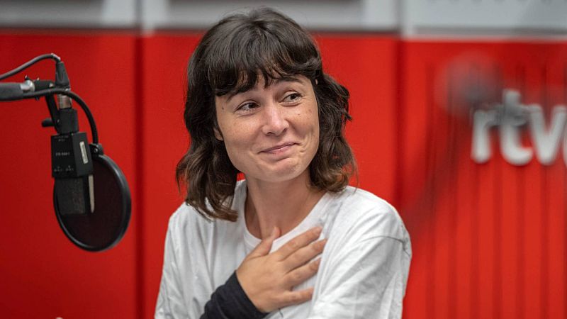 Nadia de Santiago y Marta Larralde sobre 'La Tribuna'