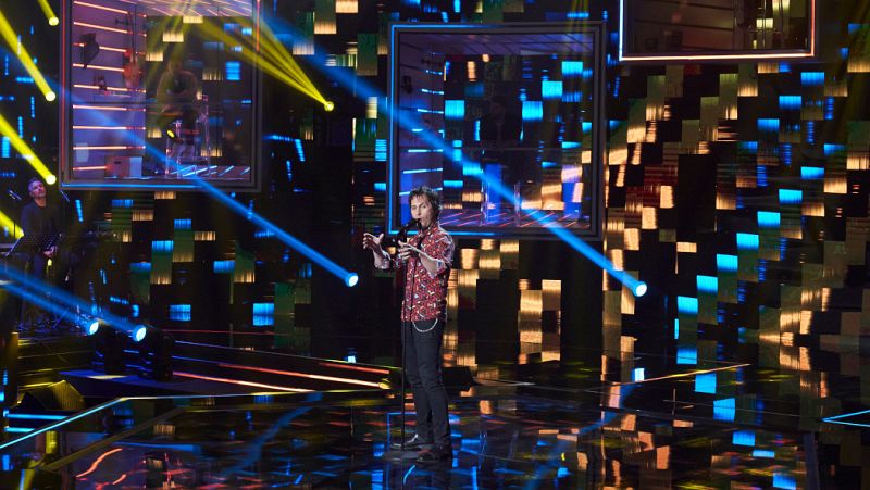 David Angulo canta 'Toda una vida' para conseguir una cabina