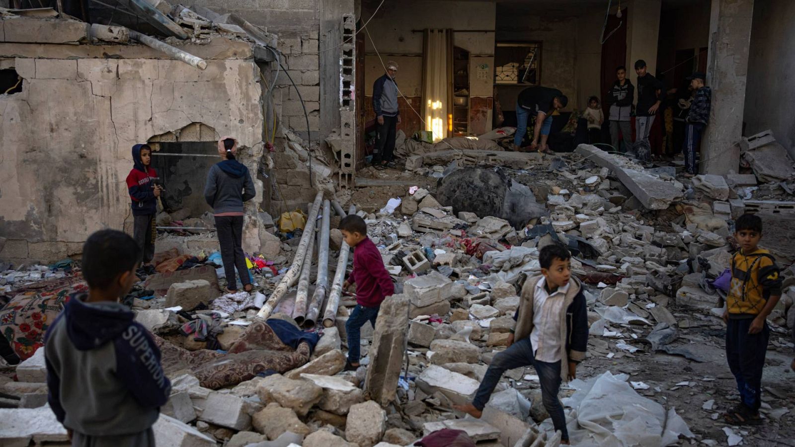 La crisis humanitaria se recrudece en Gaza tras 3 meses de guerra
